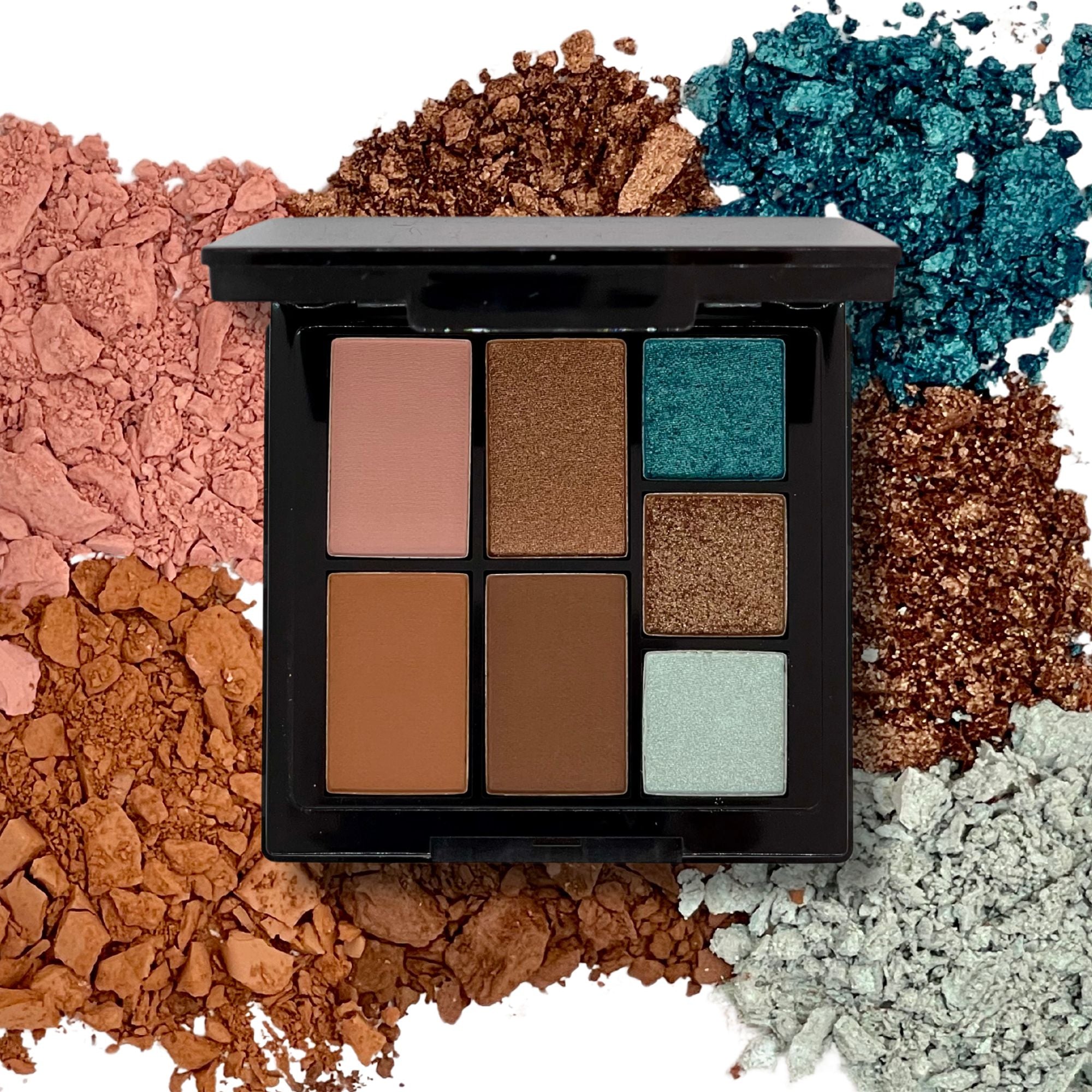 Dash Lopez plays with our Sirena Palette – Reina Rebelde