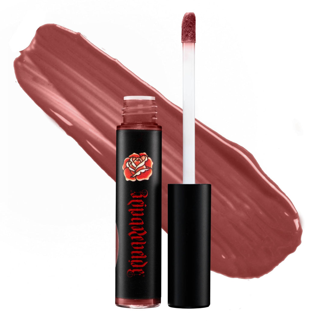 Reina Rebelde: Award-Winning Makeup for Lips, Eyes, Contouring & More